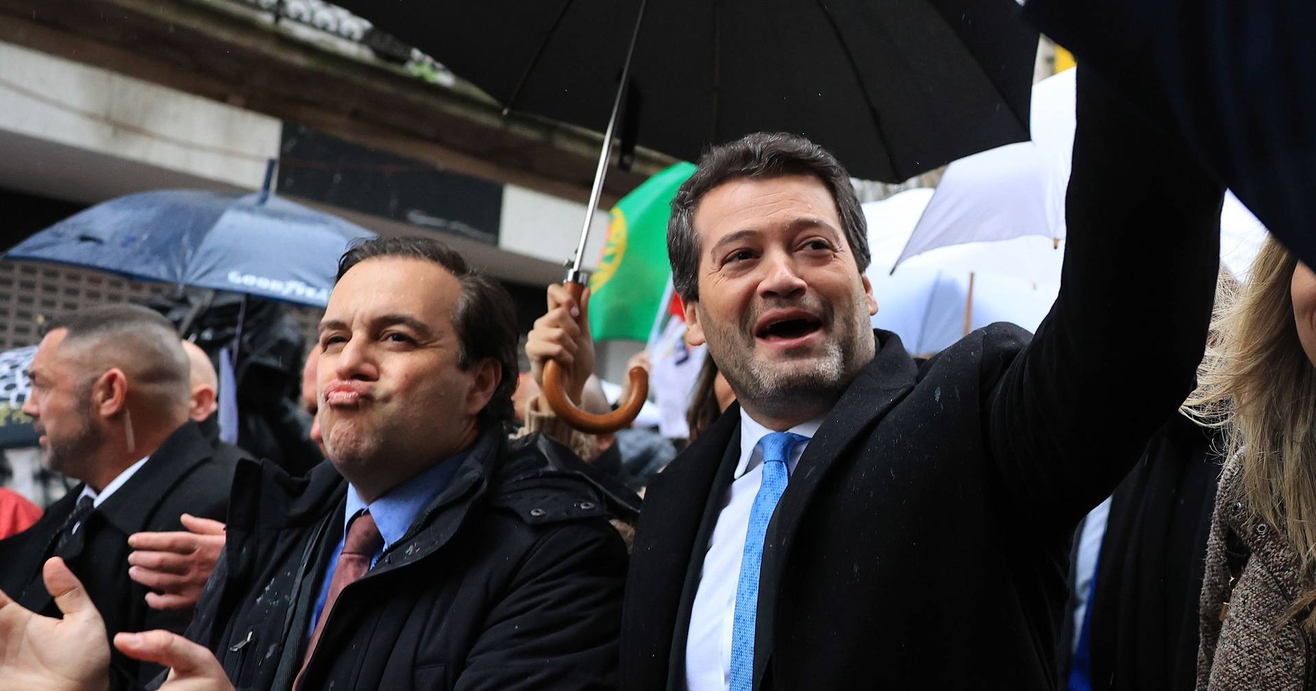 Ventura garante que financiamento do Chega é "absolutamente ...