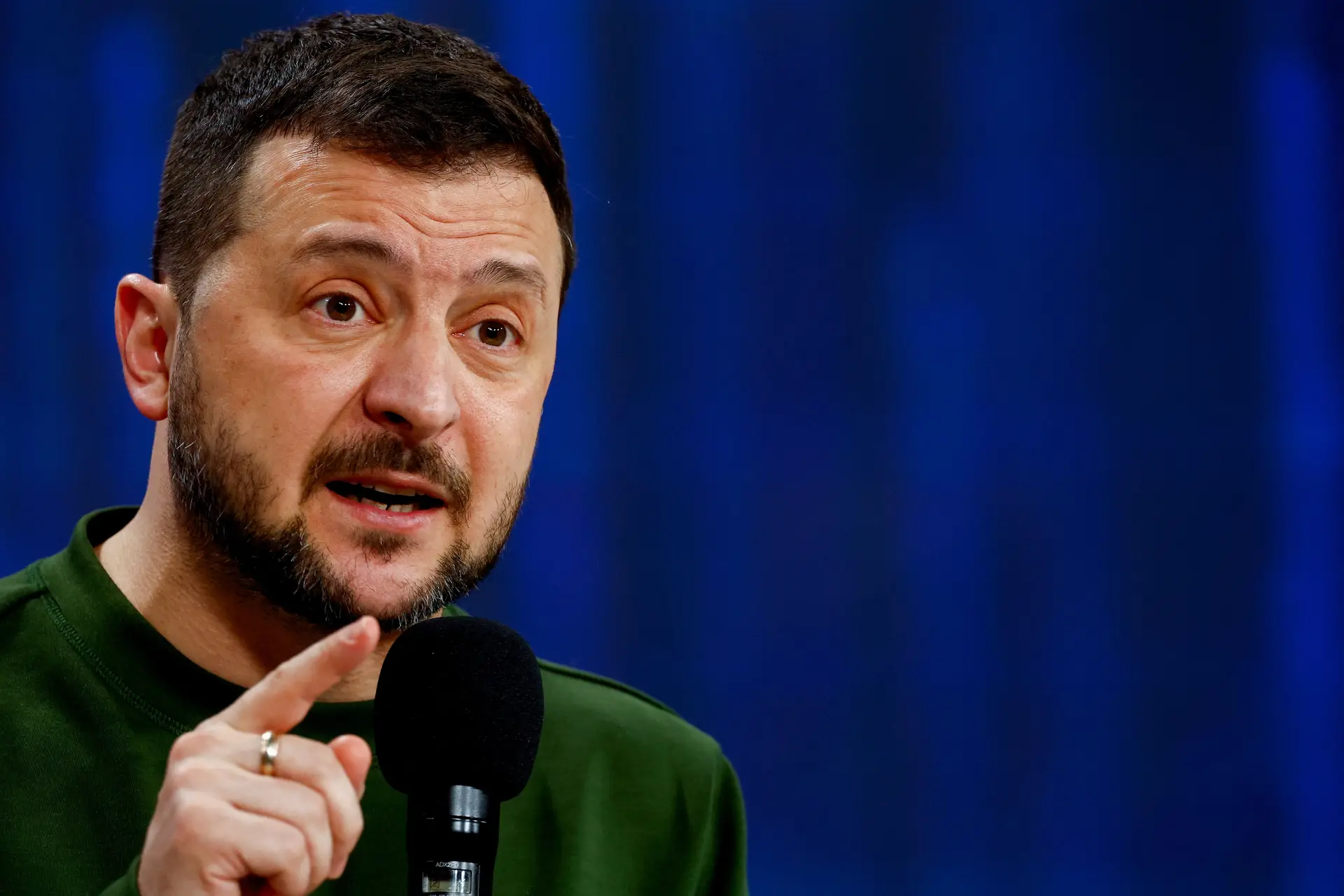 Zelensky diz que vitória na guerra depende da ajuda militar do Ocidente ...