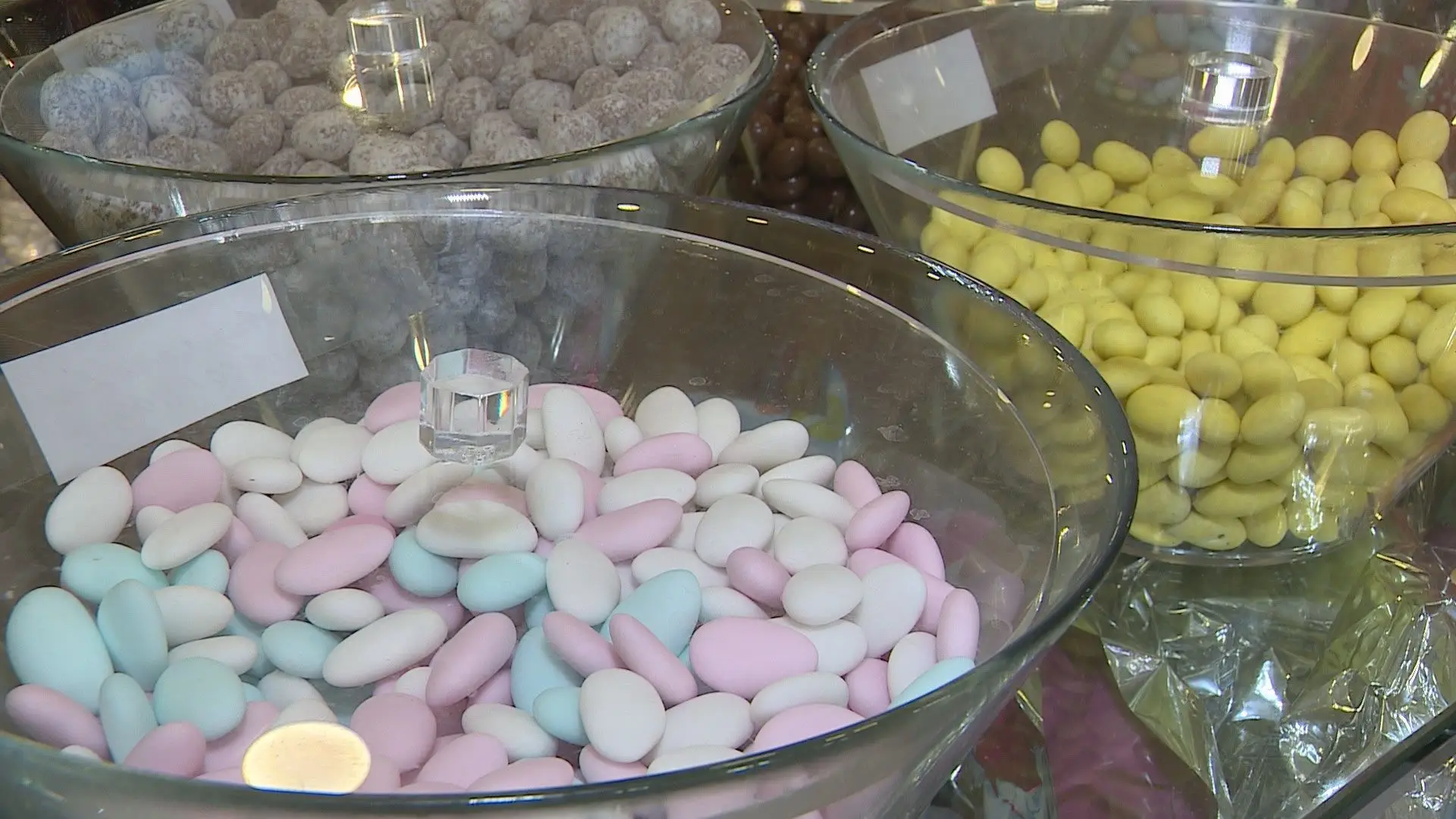 Amêndoas, folares e pão de ló são os mais desejados na mesa de Páscoa ...