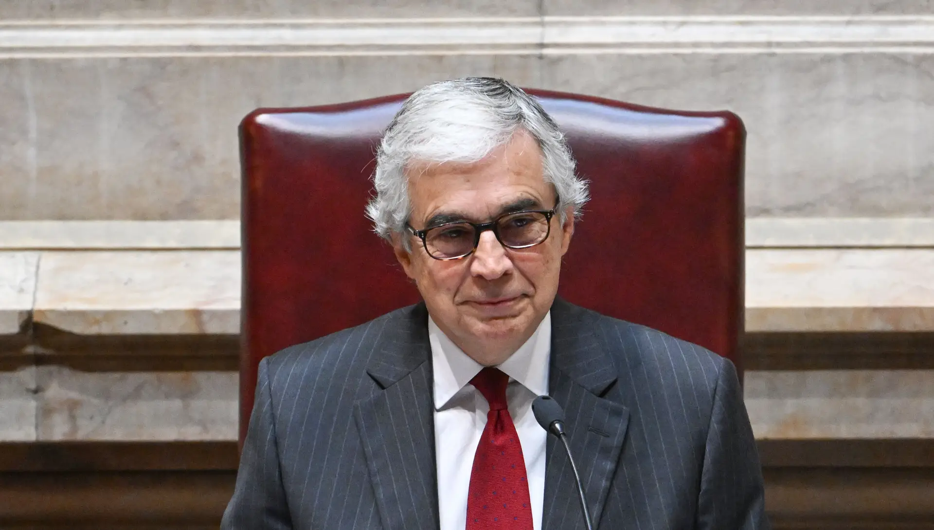 Aguiar-Branco satisfeito com possibilidade de Costa assumir alto cargo ...