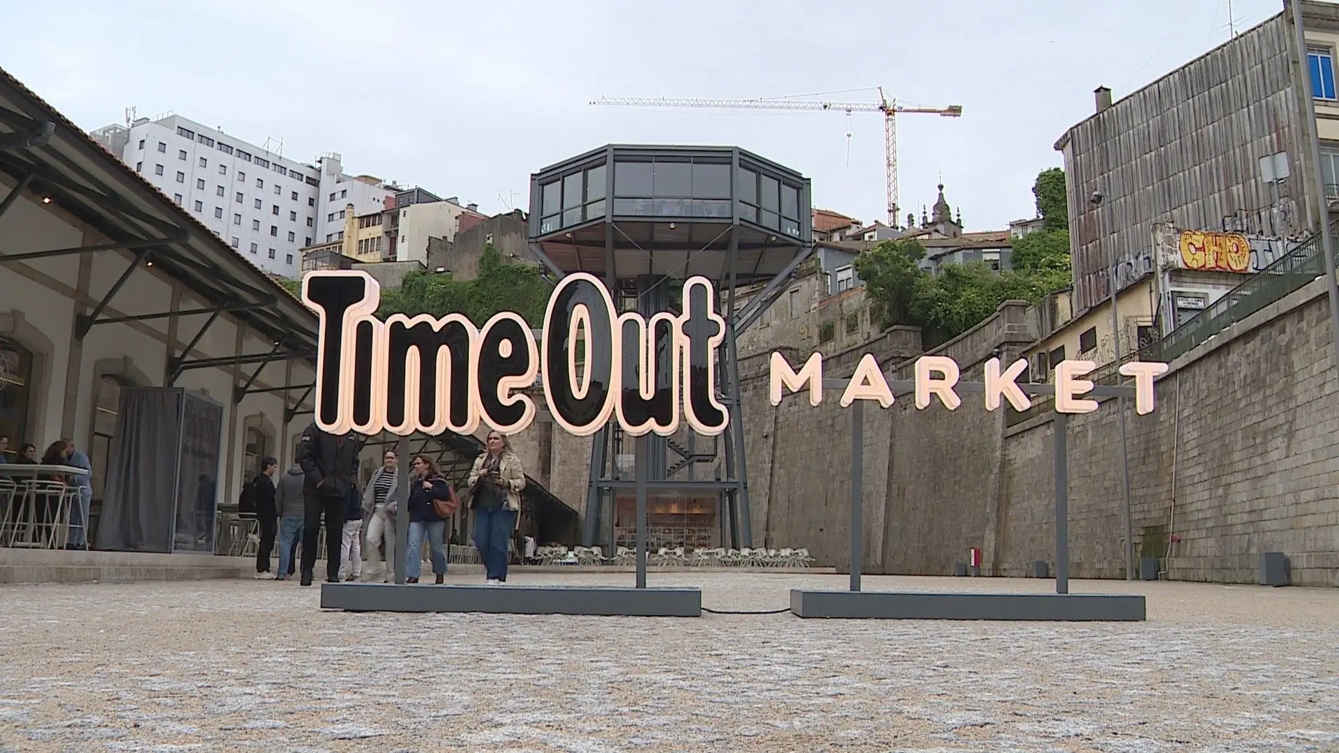 Já abriu o Time Out Market, mercado gastronómico e cultural, no Porto ...