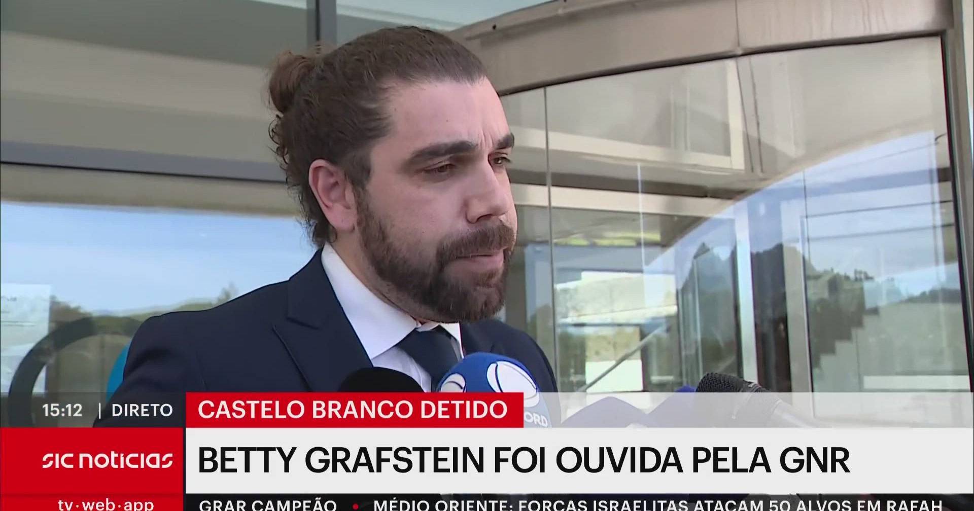 Advogado de Castelo Branco sai do tribunal em silêncio - SIC Notícias