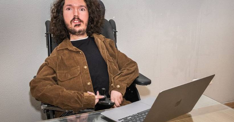 Morreu Ricardo Monis, criador da coleção Ricky, o menino que anda de ...