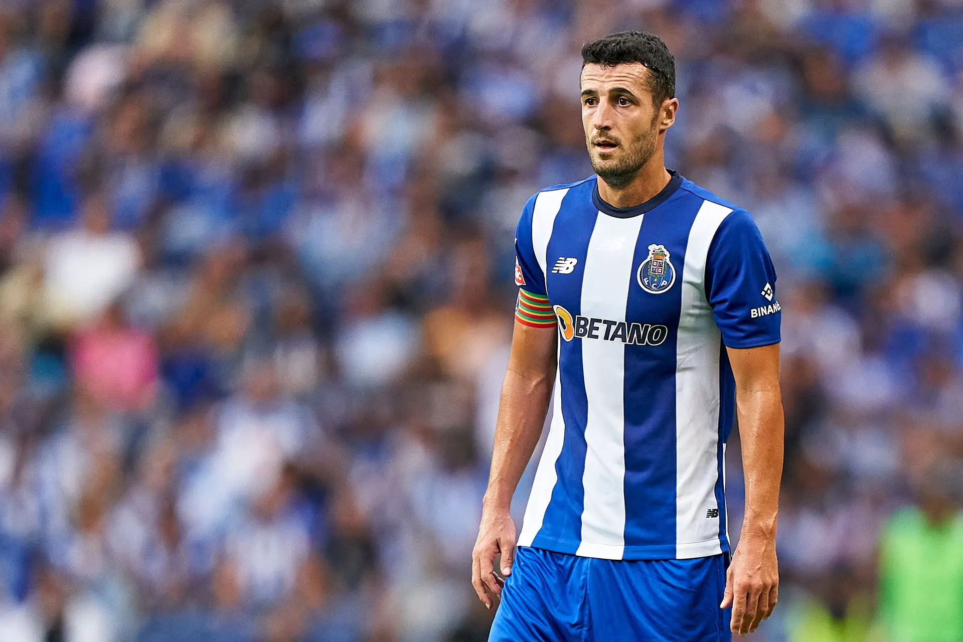 FC Porto: Marcano operado com sucesso à coxa direita - SIC Notícias