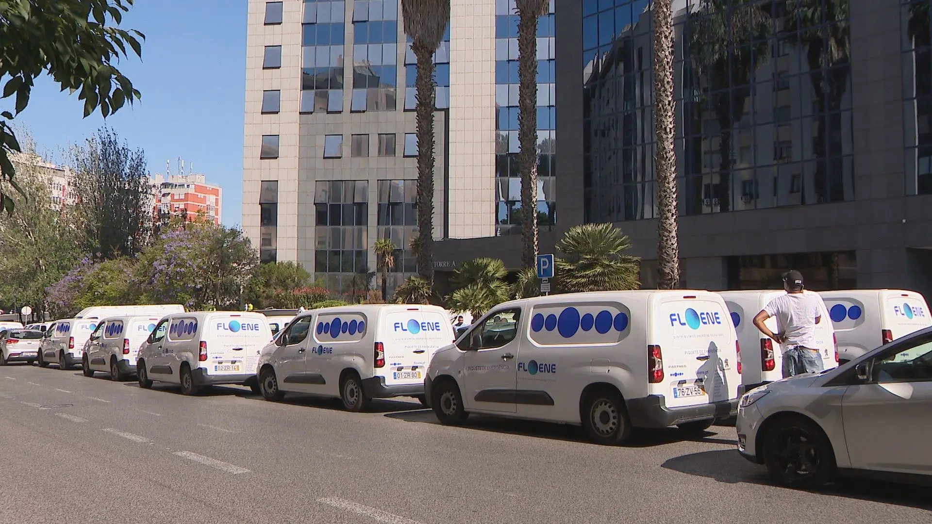Trabalhadores da Floene em protesto exigem melhores condições de ...