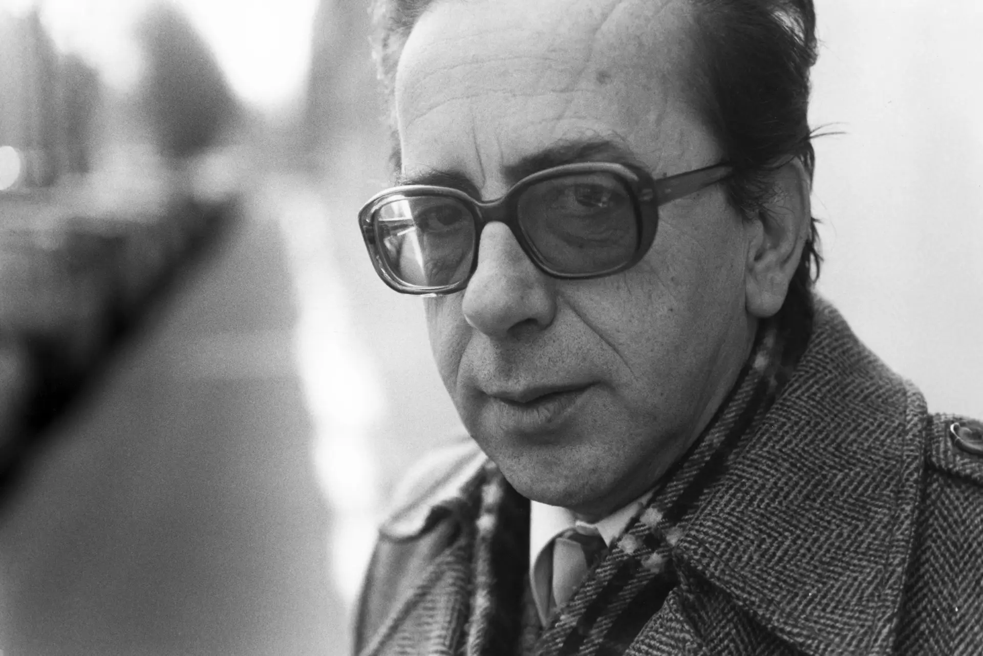Morreu o escritor albanês Ismaïl Kadaré - SIC Notícias