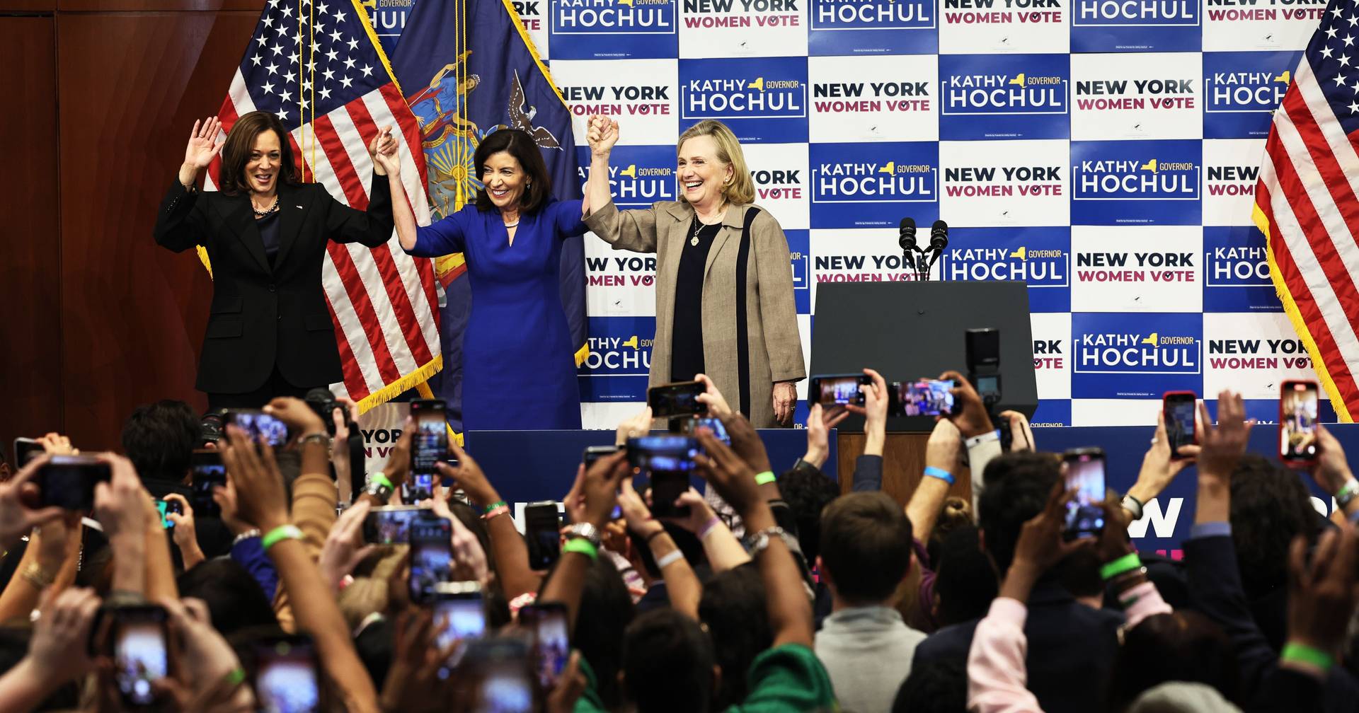 Hillary Clinton diz que Kamala Harris vai ser alvo de "sexismo e ...