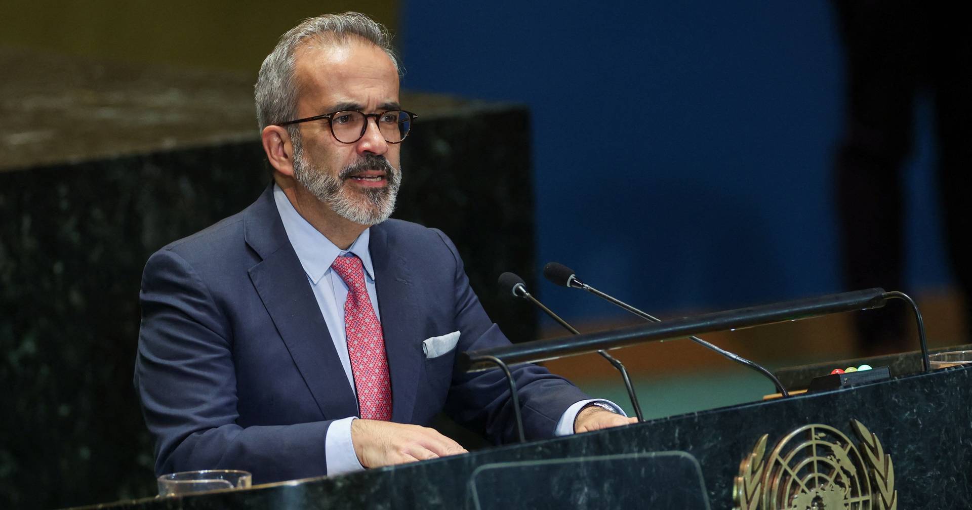 Rangel garante que Portugal está comprometido com reforma da governação ...