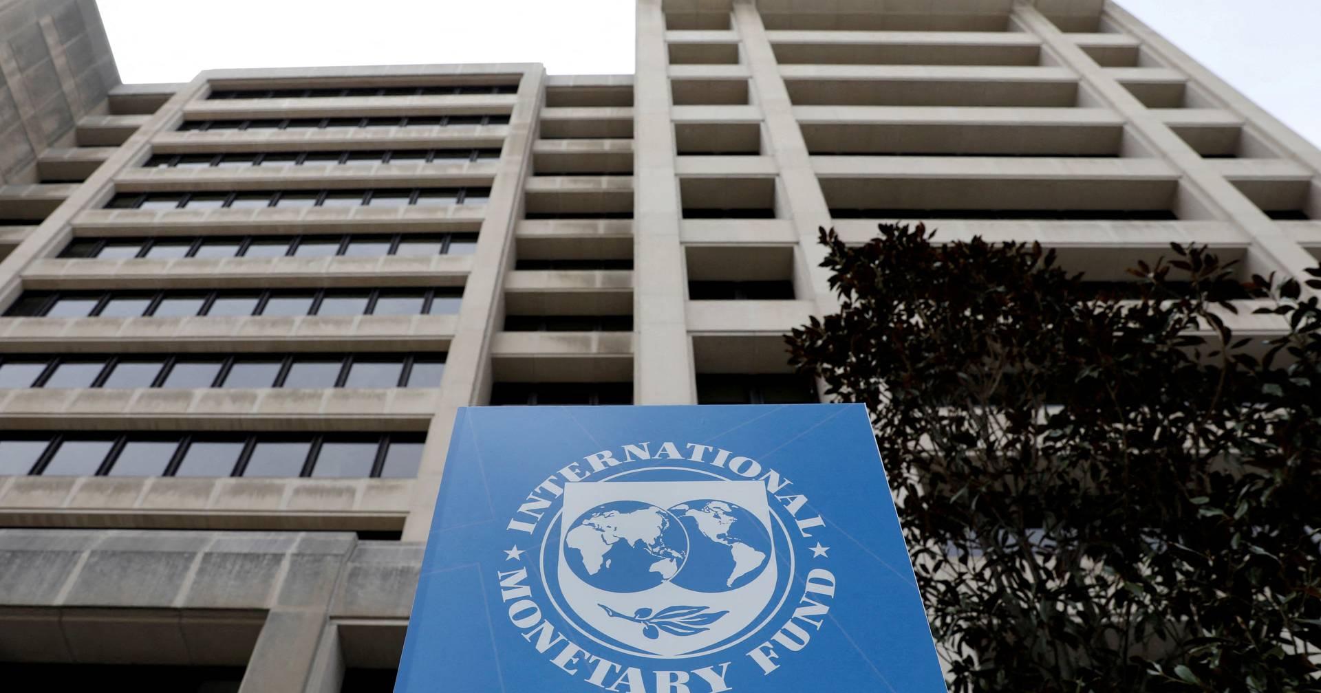 FMI apela a medidas "cuidadosamente calibradas" para lidar com impactos ...