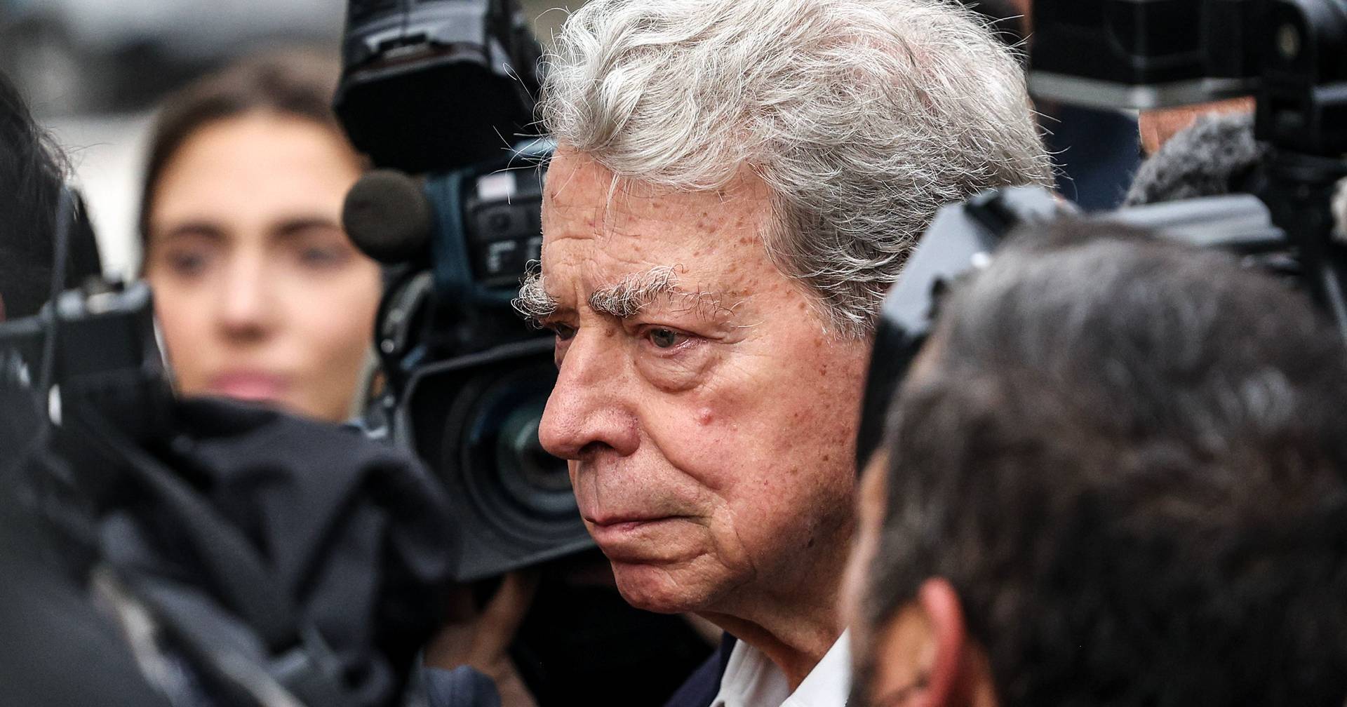 Ricardo Salgado e Álvaro Sobrinho começam esta segunda-feira a ser ...