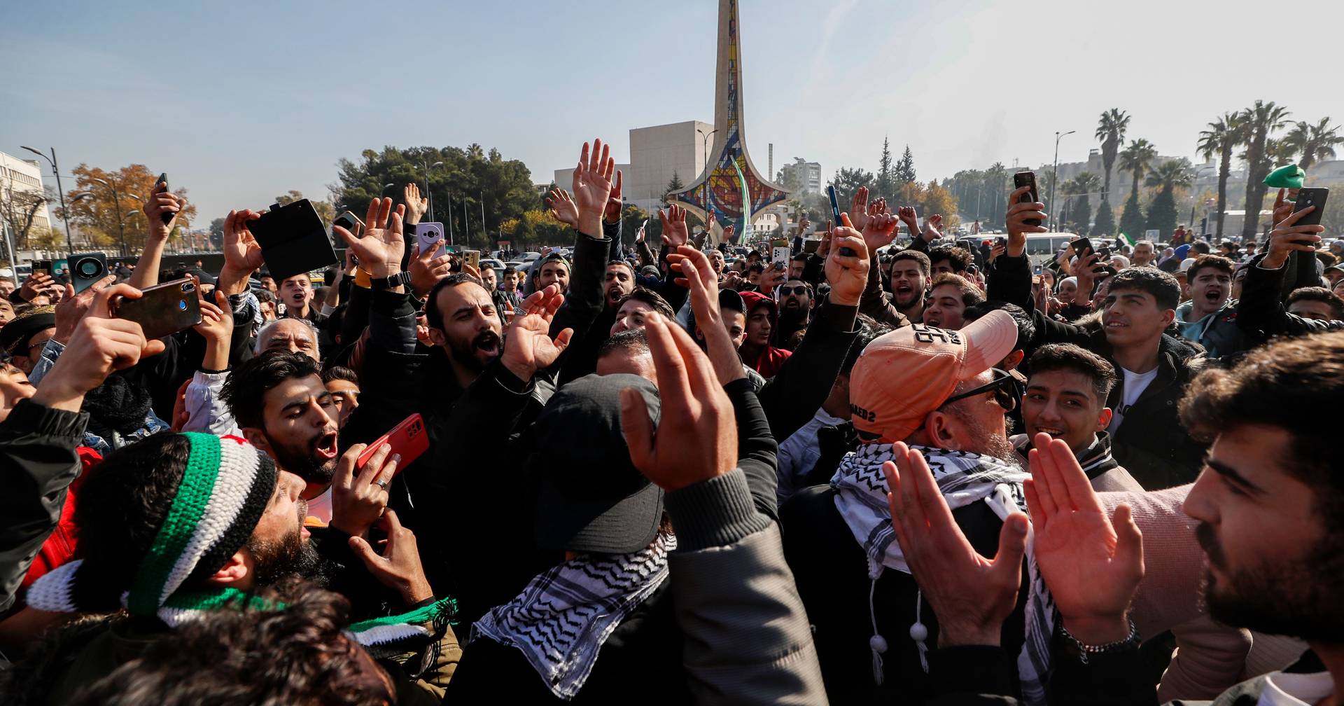 Queda do regime na Síria: Mohamed Al-Bashir nomeado presidente da ...