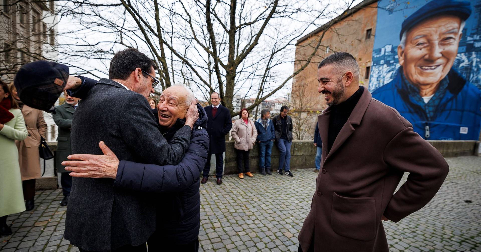 Jornalista e historiador Germano Silva homenageado com mural na Cordoaria - SIC Notícias