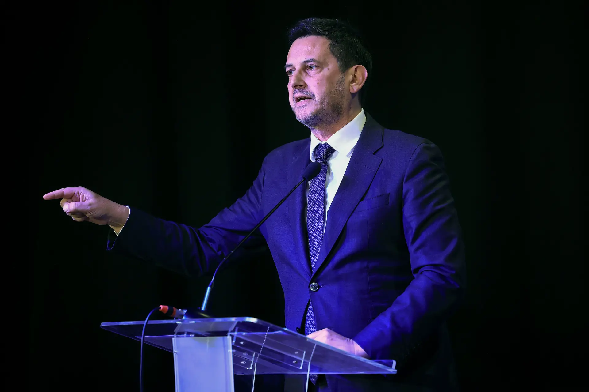 Iniciativa Liberal anuncia que vai sozinha às eleições legislativas ...