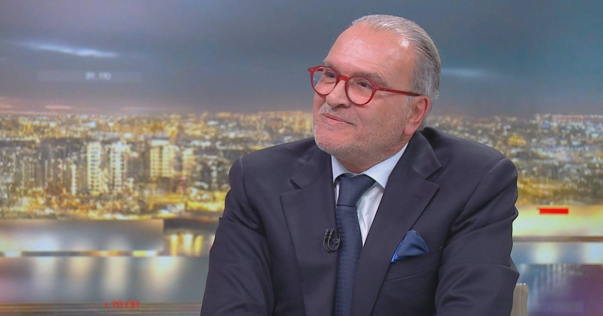 Miguel Relvas defende que PSD deve aliar-se ao Chega para formar ...