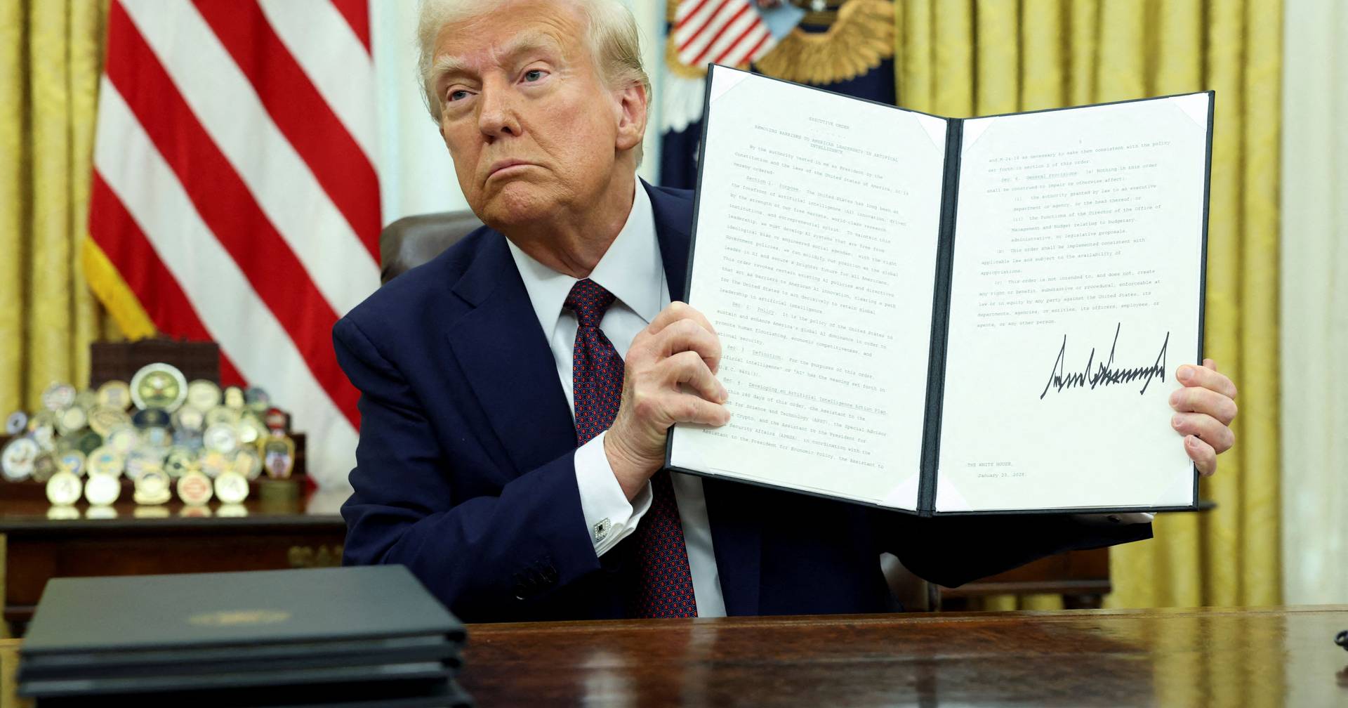 Trump admite voltar a integrar a OMS - SIC Notícias