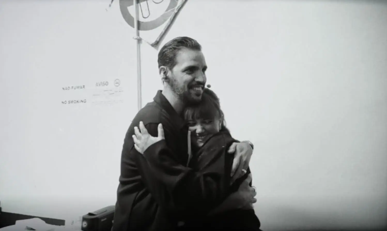 Bastidores de um concerto que ficará na memória de Carolina Deslandes e Diogo Clemente - SIC ...