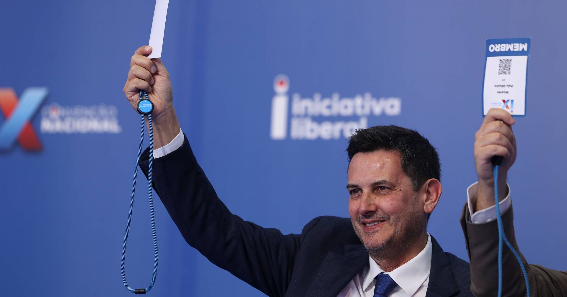 Rui Rocha reeleito líder da Iniciativa Liberal - SIC Notícias