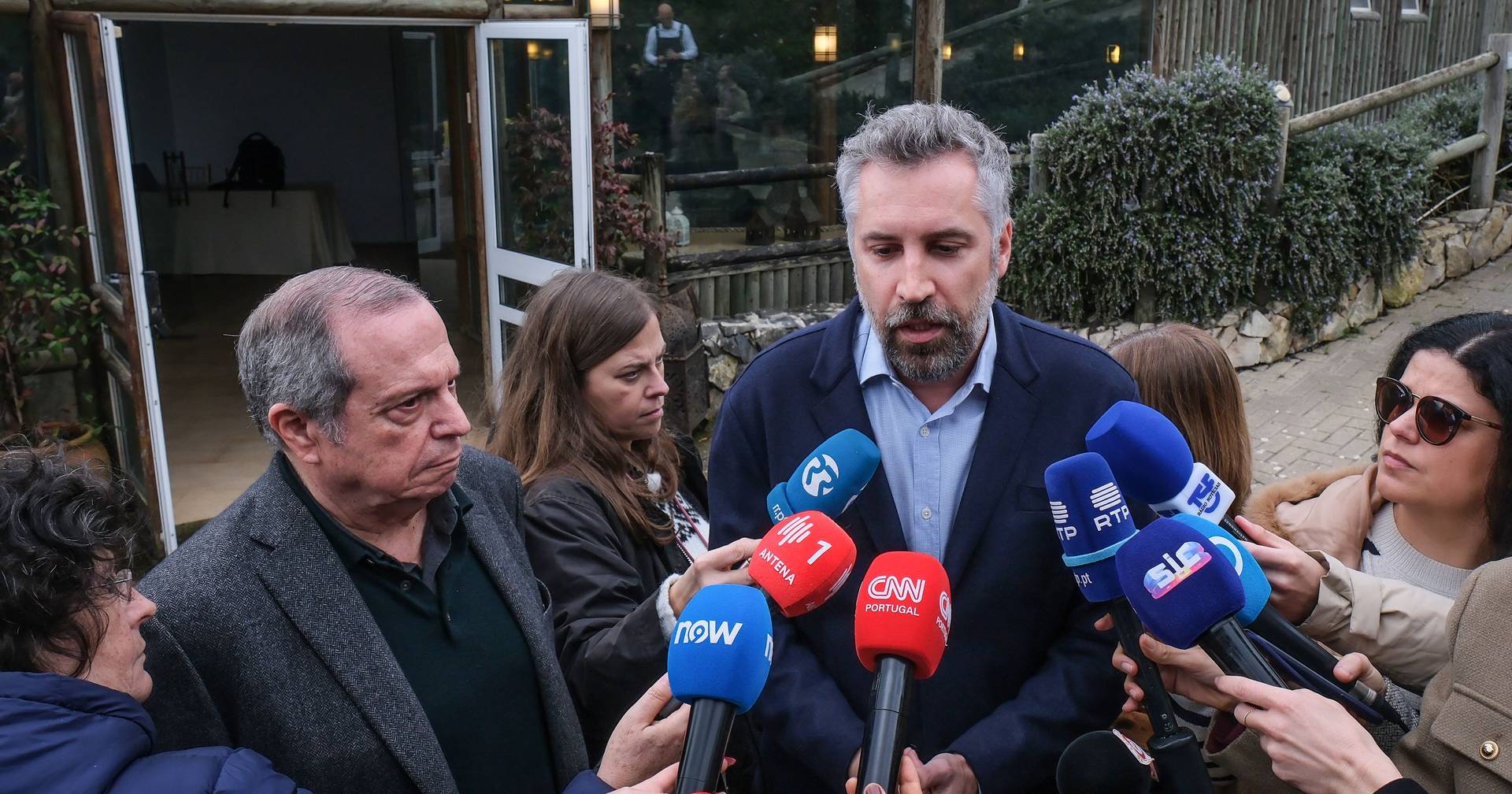 PS indeciso sobre candidato presidencial? "Não estamos nessa fase ...