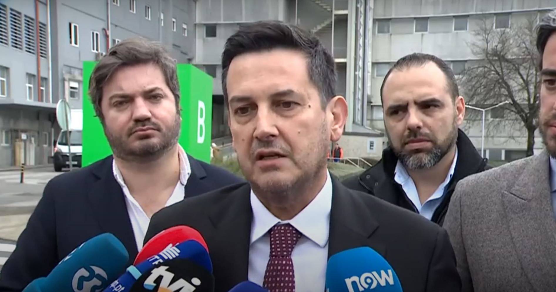 Rui Rocha fala em "perigo" de nomeações no SNS acontecerem "por ...