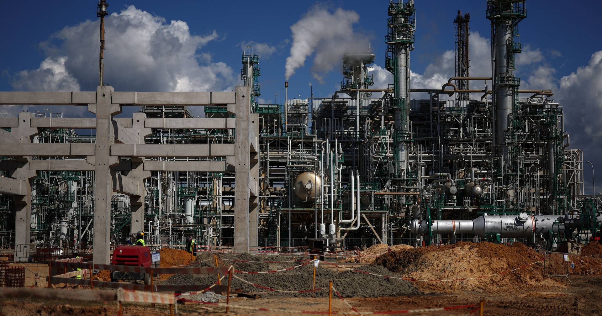 Energias renováveis: Galp avança com obra em Sines para produzir ...