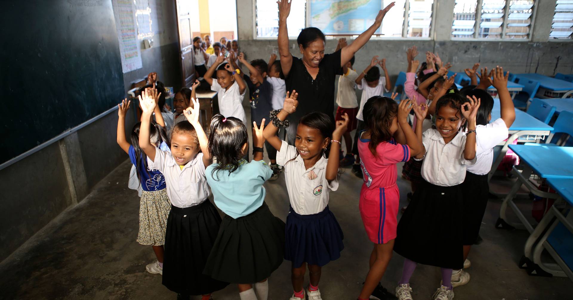 Ajuda médica chega a Timor-Leste a partir de Portugal - SIC Notícias