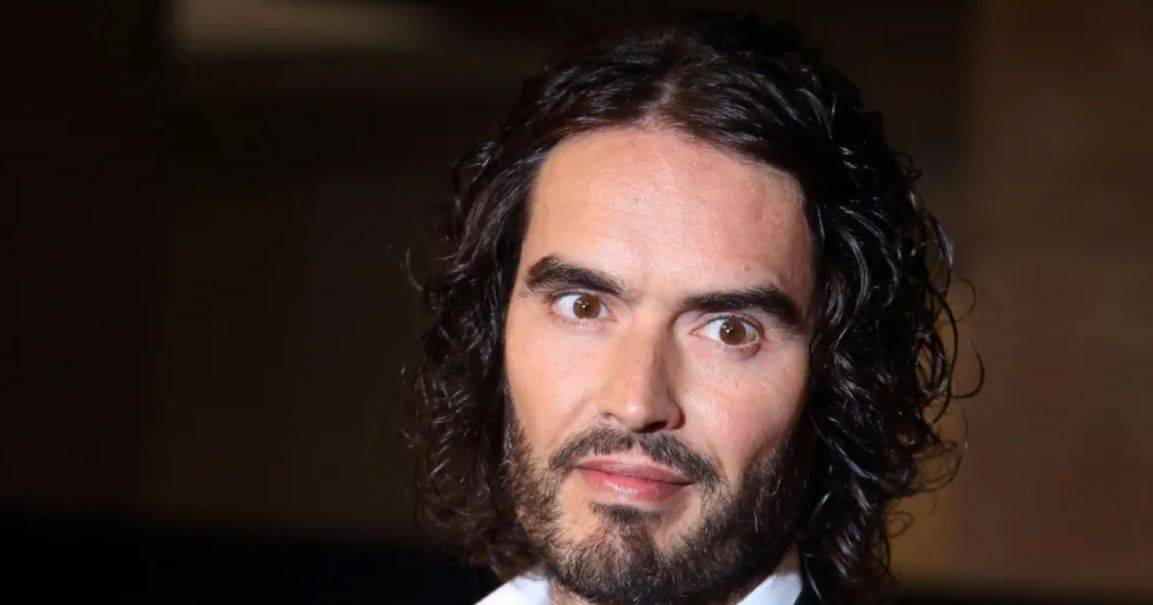 Ator e comediante Russell Brand acusado de violação, abuso sexual e ...