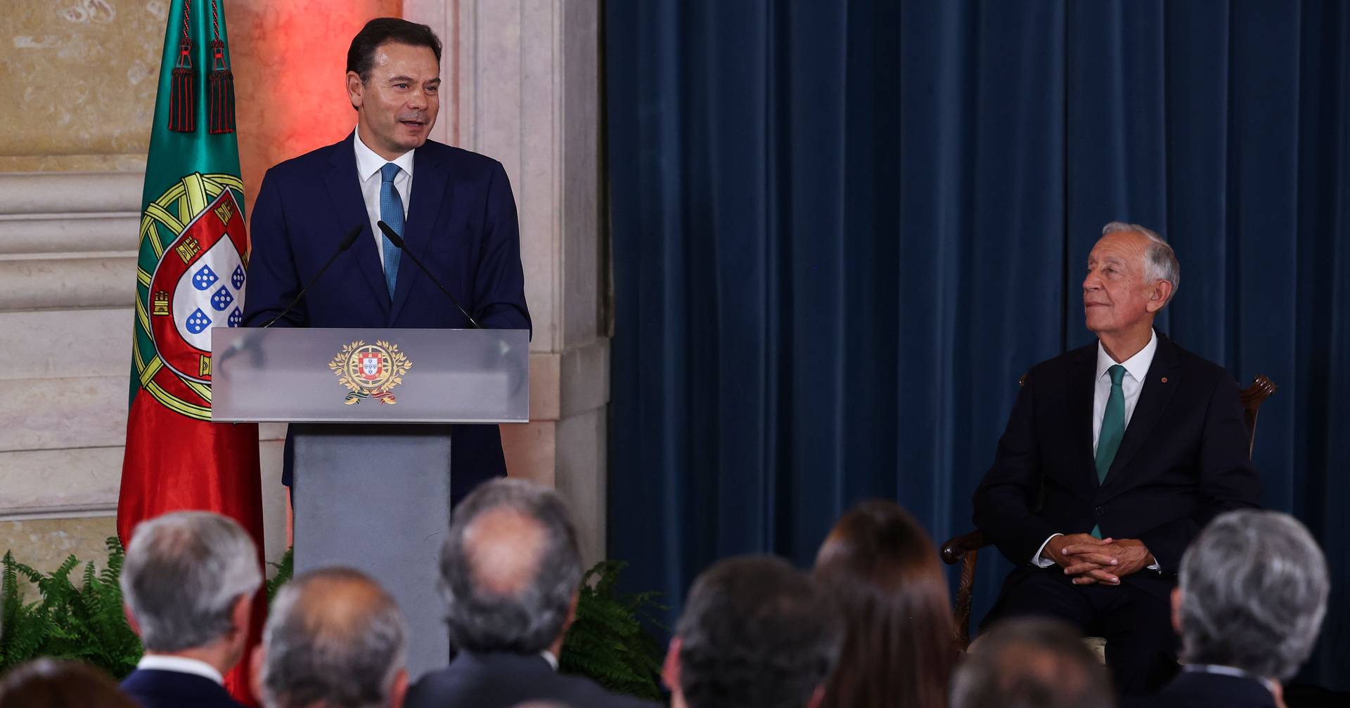 Luís Montenegro declara "guerra à burocracia" e defende que a ...