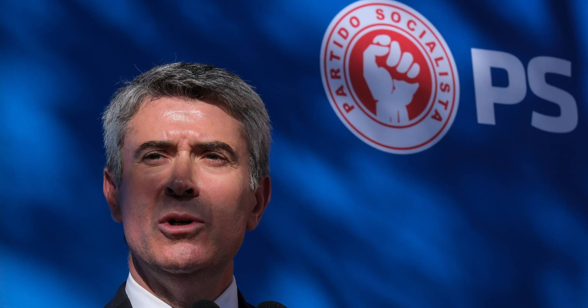 José Luís Carneiro pressionado para retirar apoio do PS à candidatura de Pedro Gameiro à Câmara ...