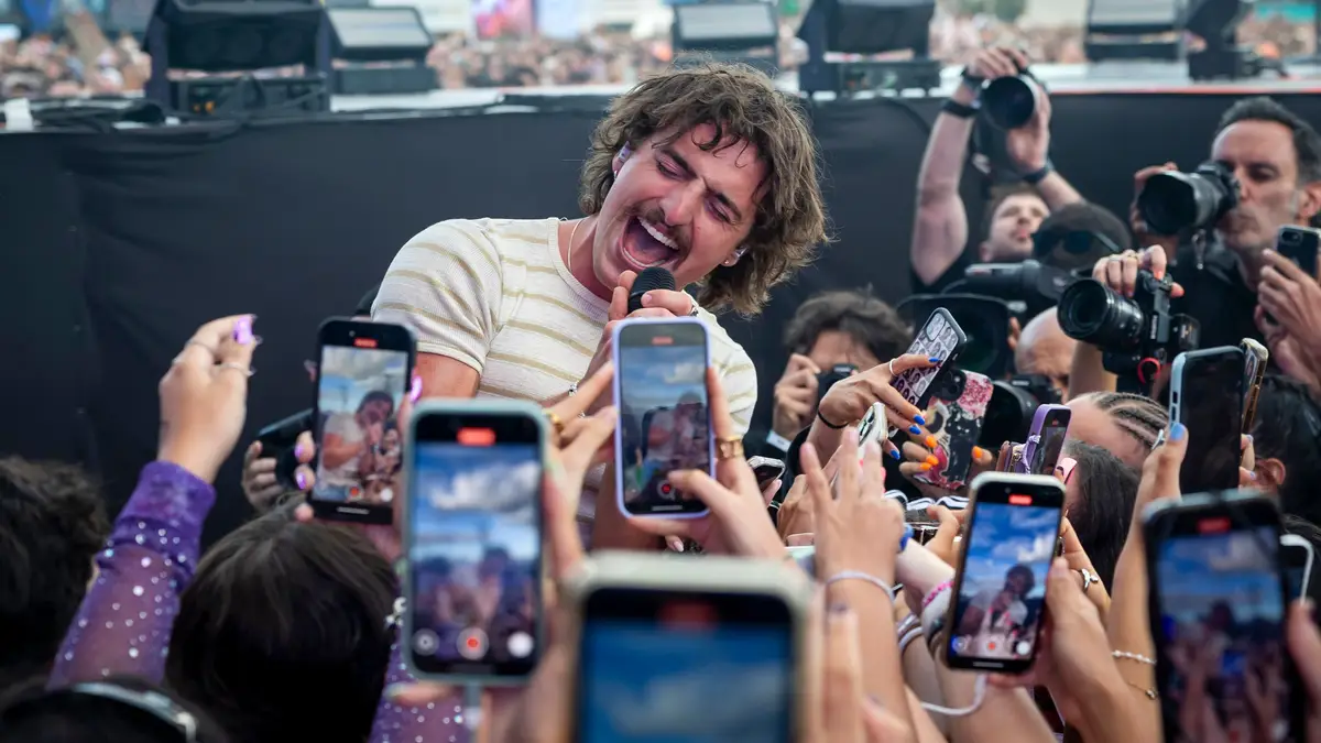 Olivia Rodrigo e Benson Boone conquistam 55 mil pessoas no primeiro dia ...