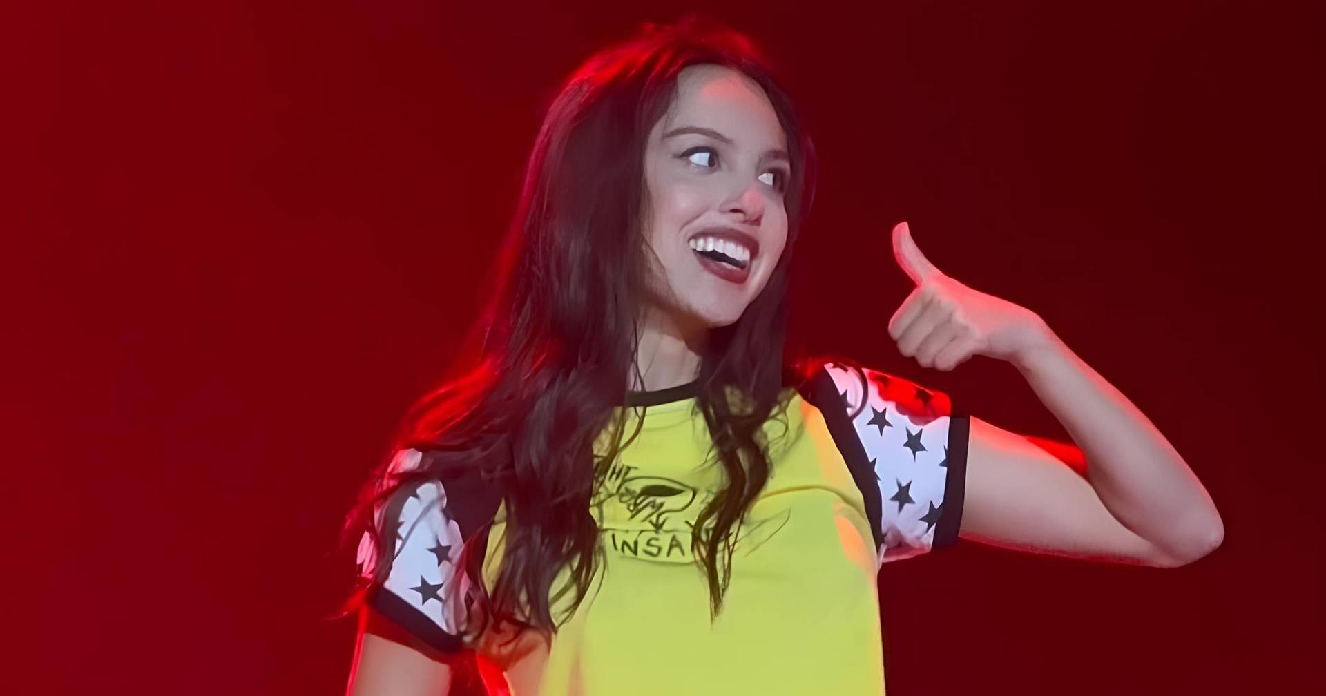Olivia Rodrigo brilhou no NOS Alive com t-shirt criada por uma ...