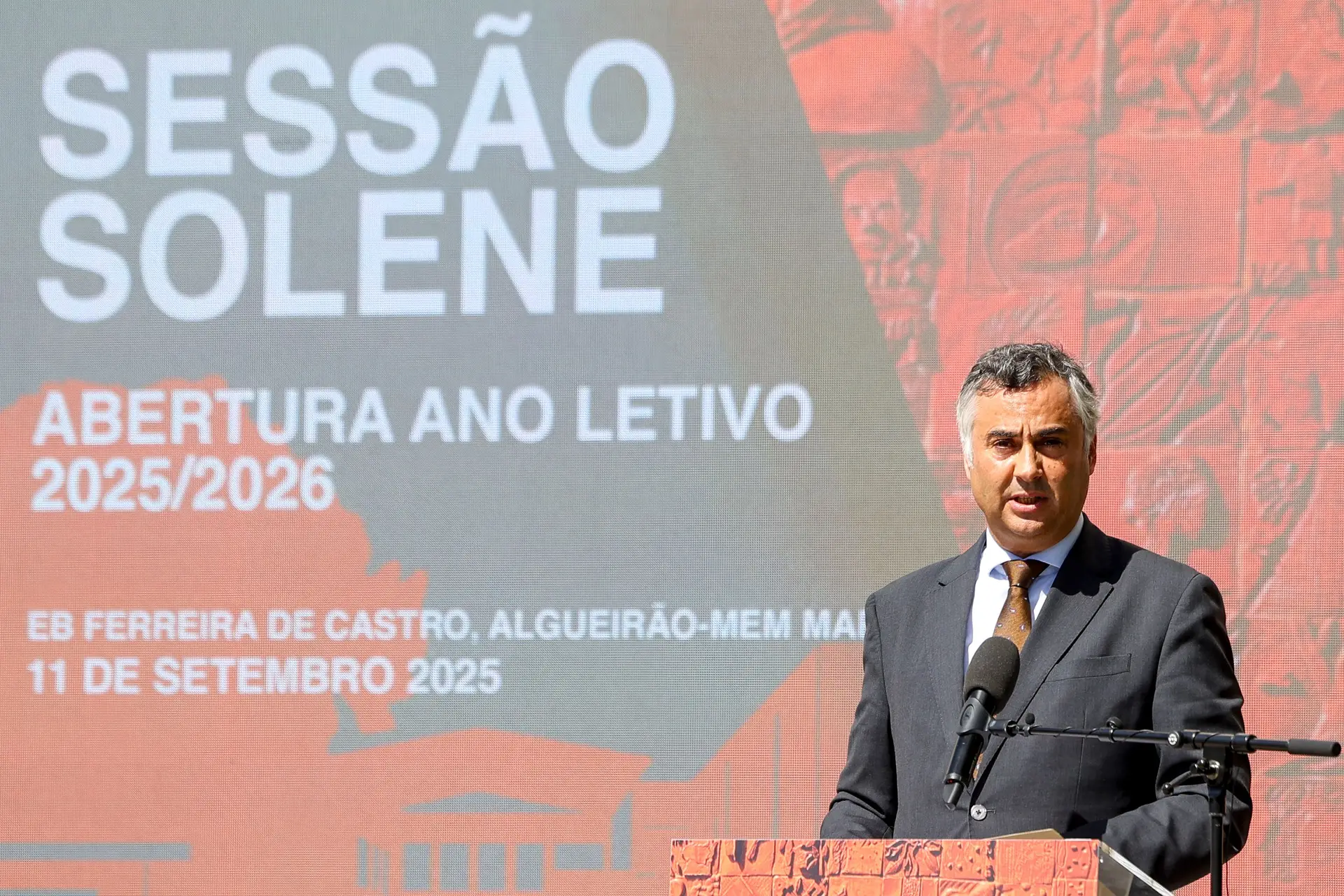 20 minutos: ministro da Educação esclarece declarações e salário mínimo ...