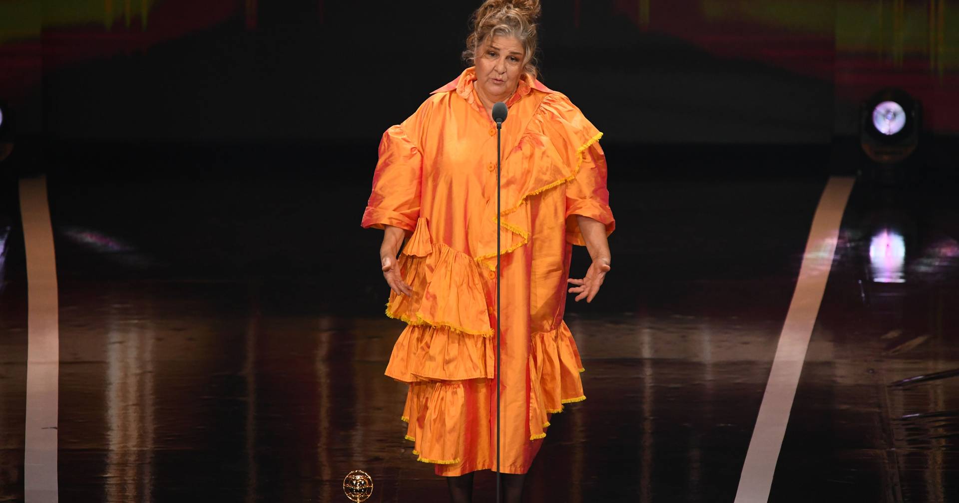 Veja aqui o discurso: Lena D’Água recebe Globo de Melhor Intérprete ...