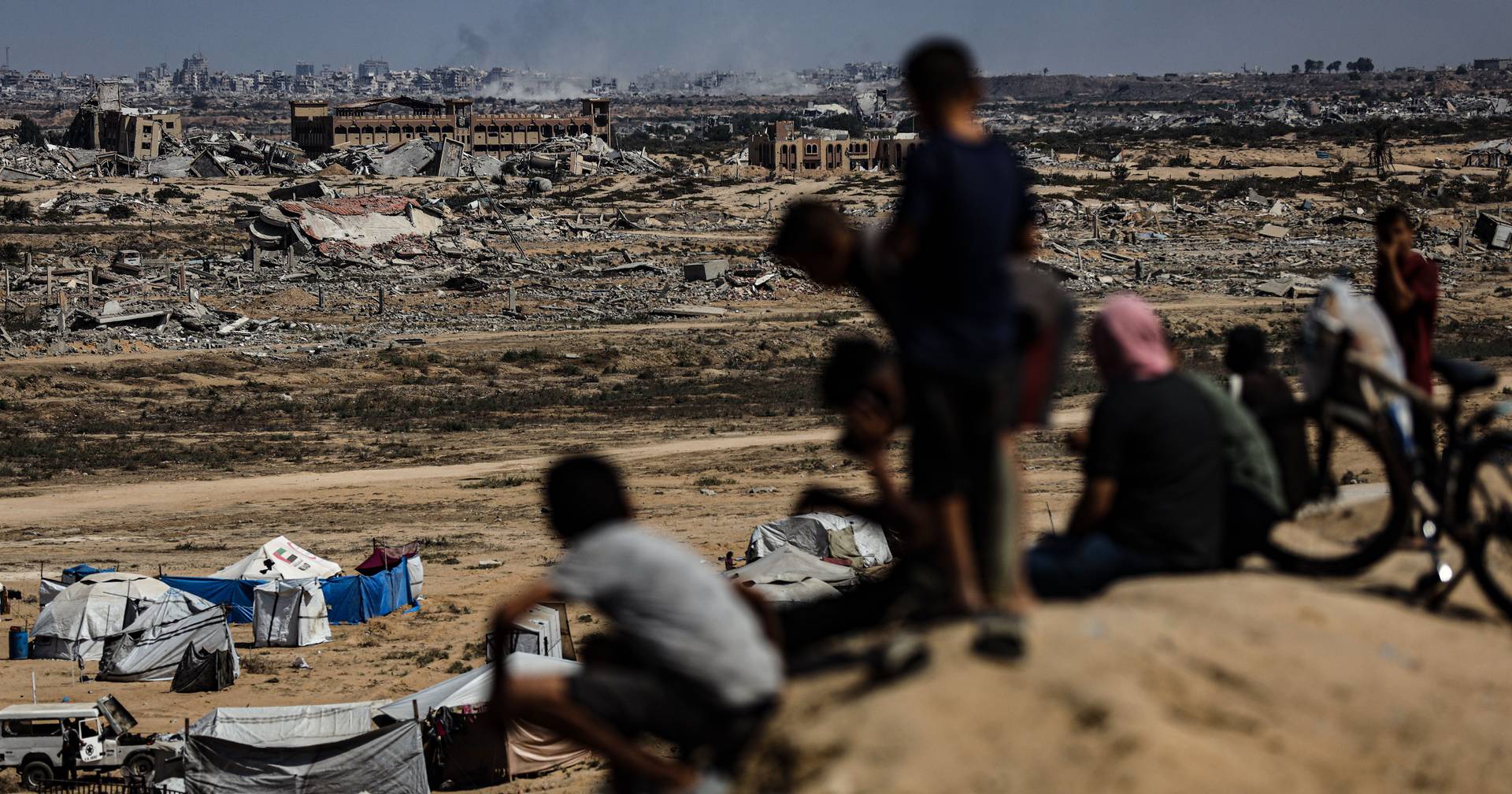 Israel só liberta palestinianos após confirmar regresso dos reféns ...