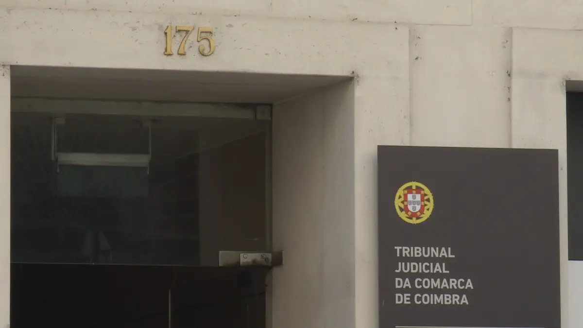 Agressão a procuradora no DIAP de Coimbra reacende críticas à falta de ...