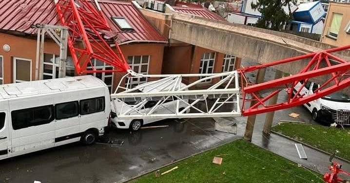 Tornado no norte de Paris deixa rasto da destruição e faz pelo menos um ...