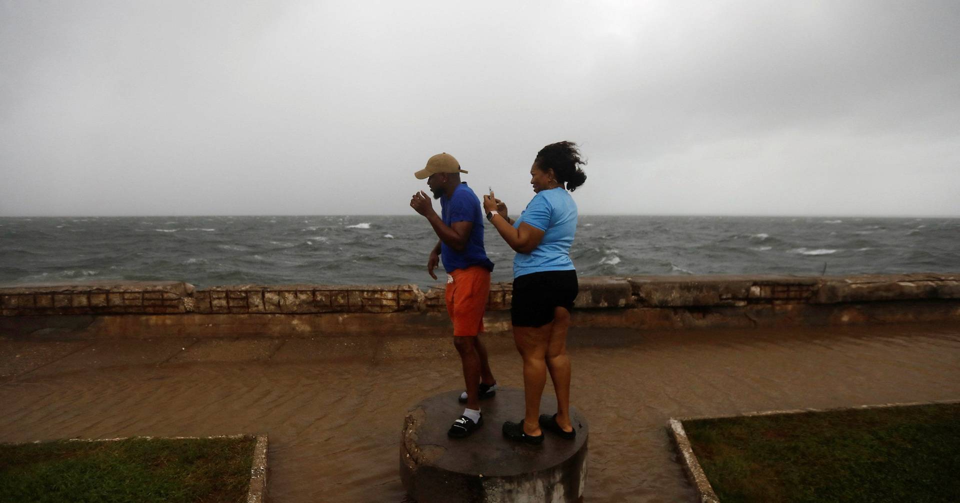 10 minutos: a pior tempestade do século na Jamaica e o precalço entre o ...