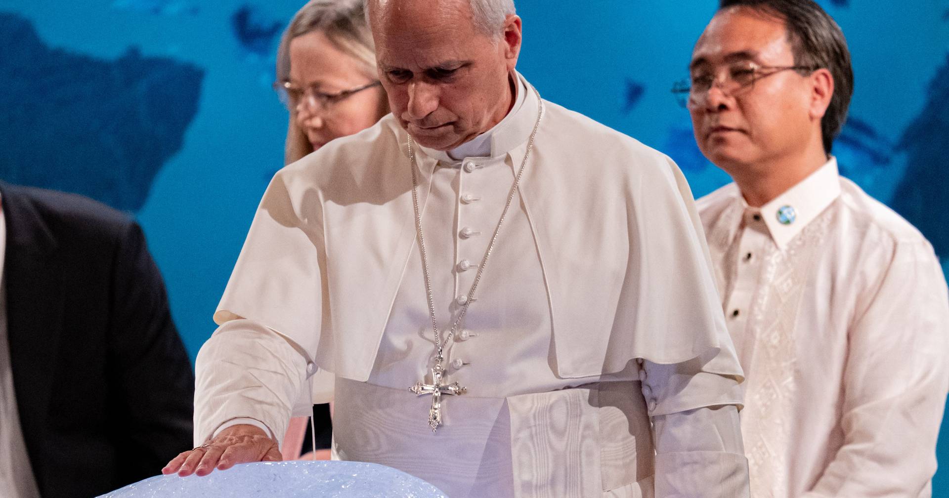 Água da Gronelândia benzida pelo Papa Leão XIV vai percorrer o Brasil ...