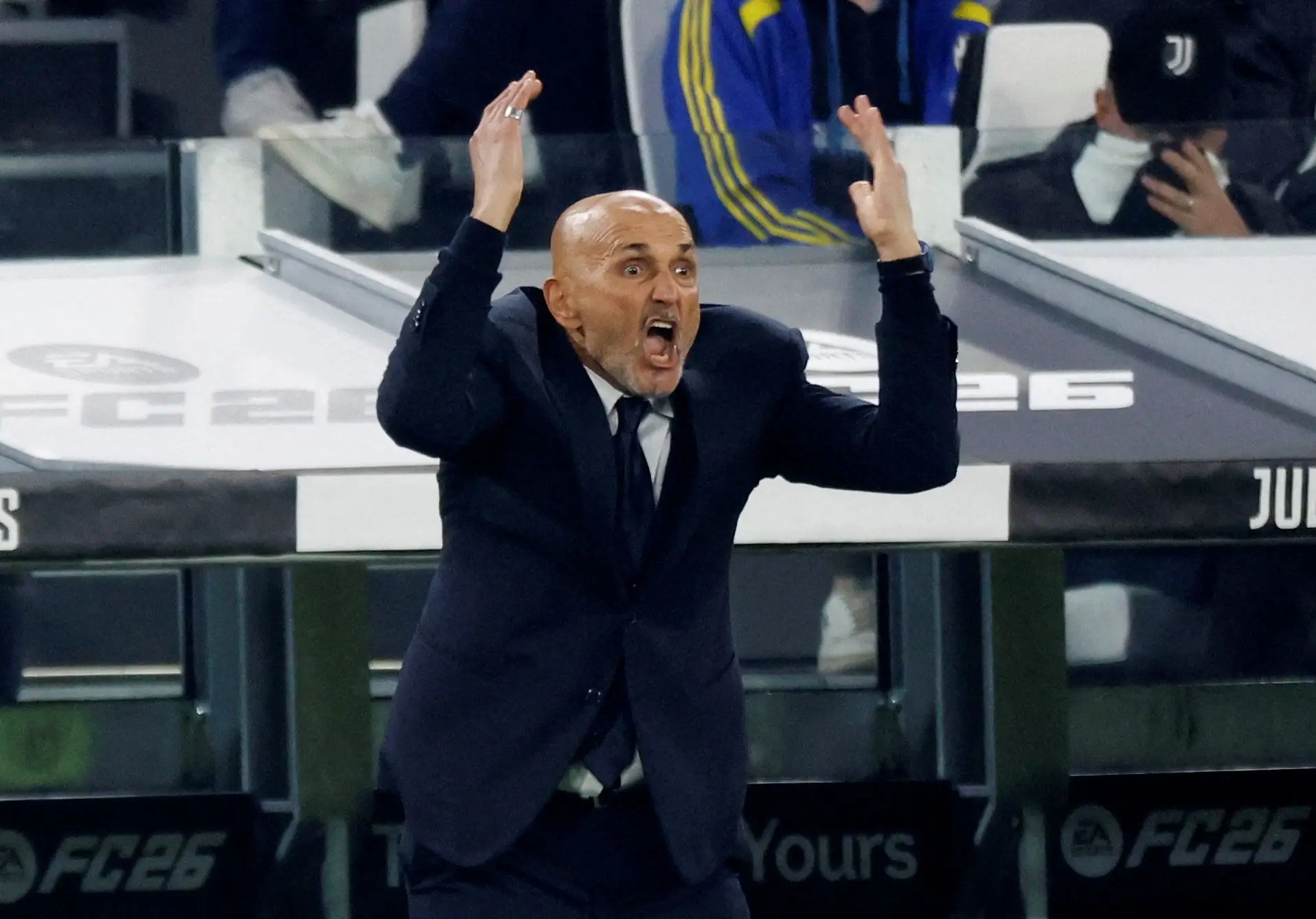 Juventus empata em casa com o rival Torino e é vaiada pelo público ...