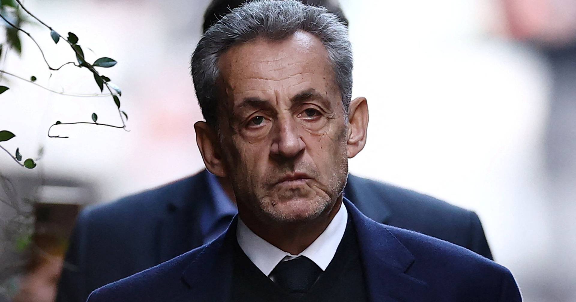 Sarkozy anuncia livro sobre as três semanas em que esteve preso - SIC ...