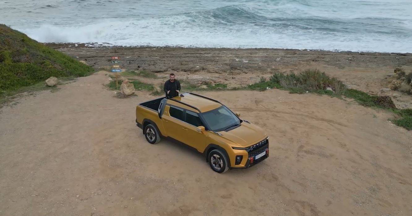 Ao volante da KGM Musso K5, a pick-up elétrica - SIC Notícias