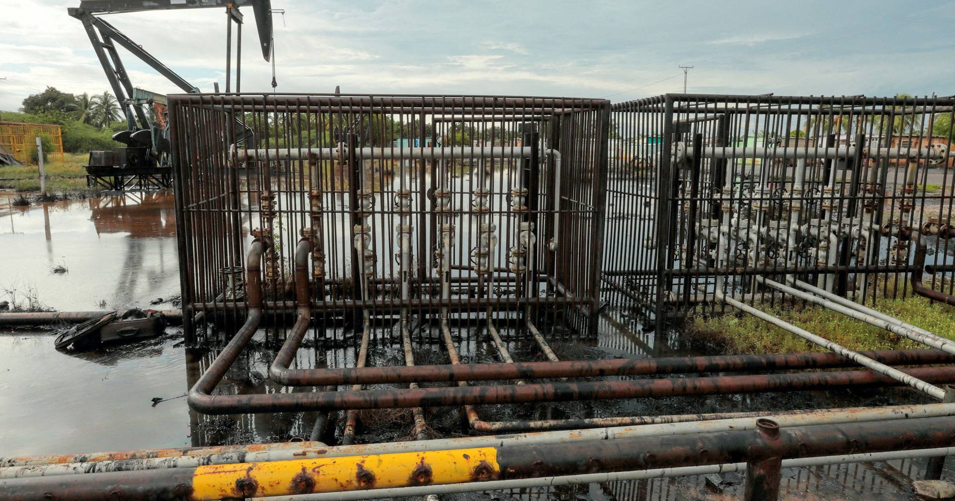 Produção de petróleo na Venezuela tem vindo a aumentar após mínimo ...