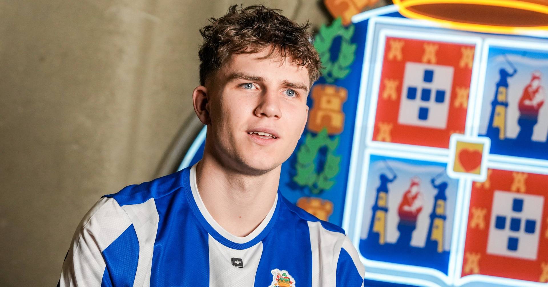 FC Porto anuncia contratação de Oskar Pietuszewski - SIC Notícias
