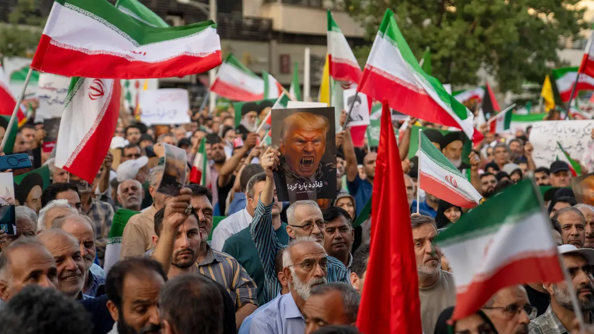 Tensão Irão-EUA: protestos nas ruas de Teerão já fizeram mais de 500 ...
