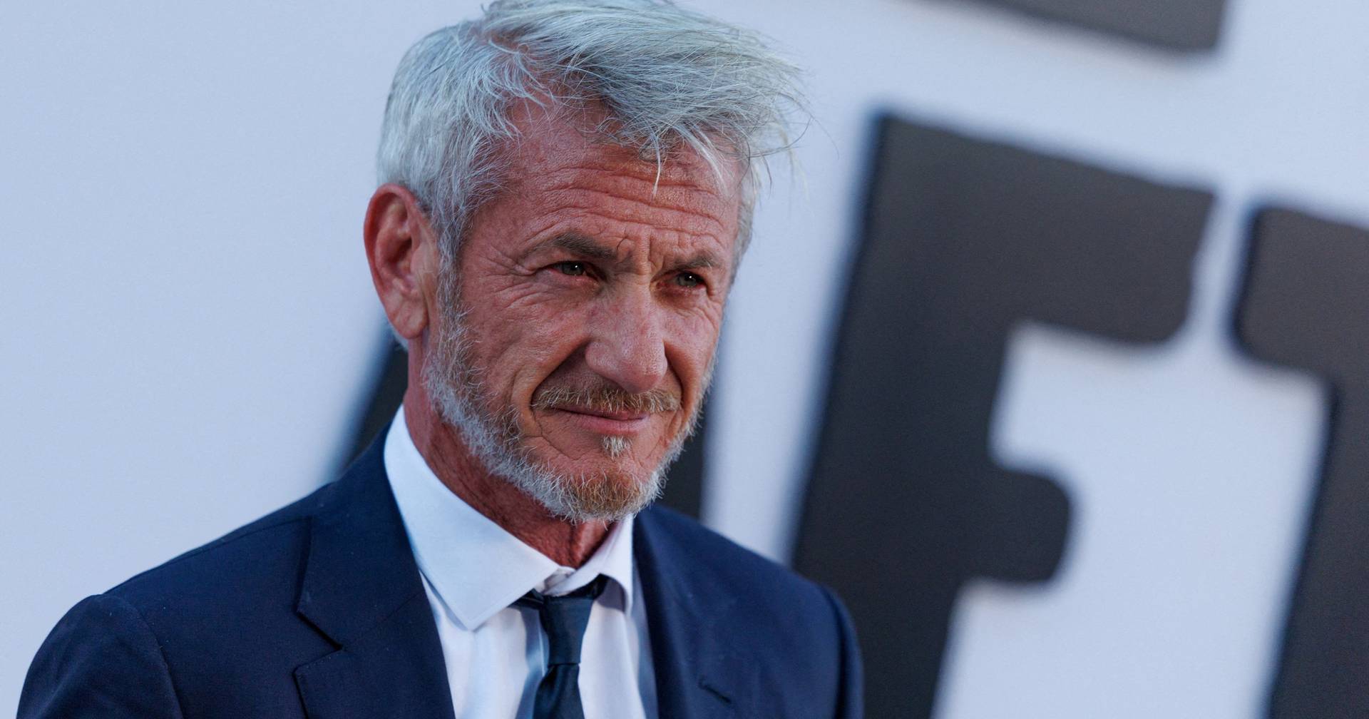 Sean Penn estreia-se nas nomeações aos Óscares como ator secundário em ...
