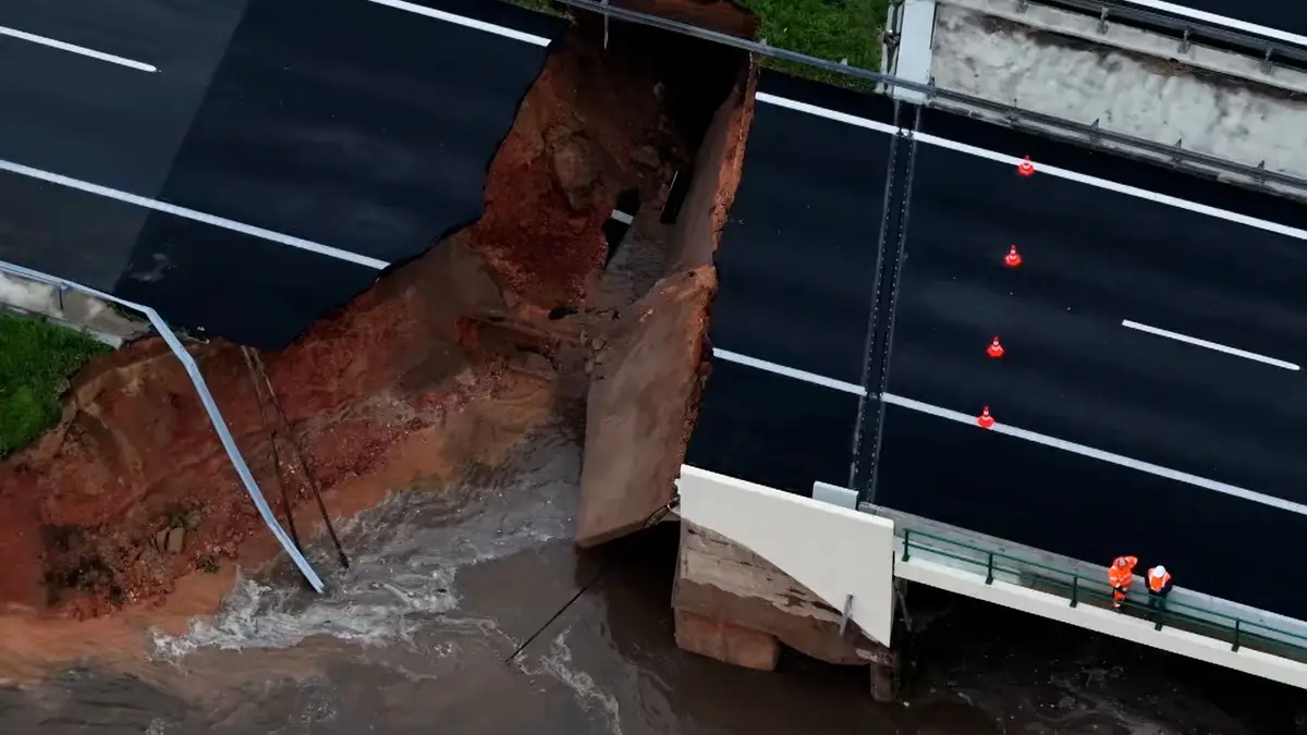 Colapso junto do viaduto da A1 em Coimbra: imagens de drone revelam ...