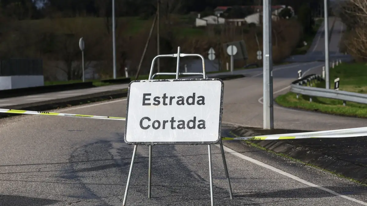 A1 reabre condicionada no sentido norte-sul - SIC Notícias