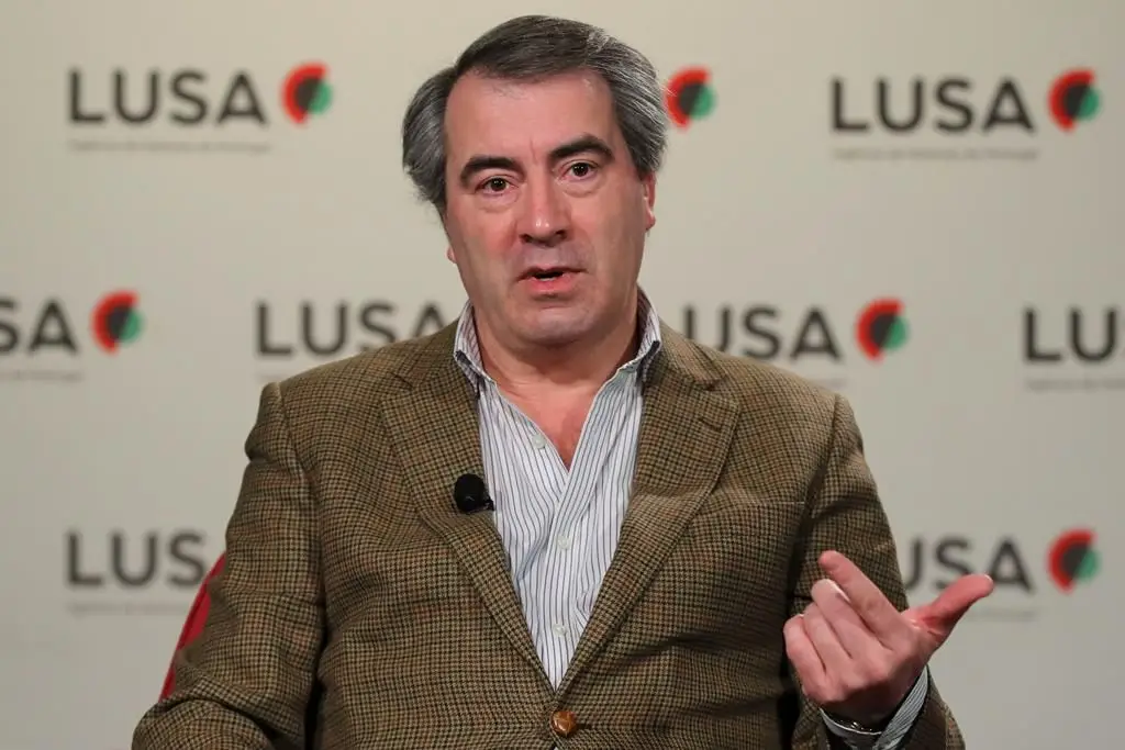 Nuno Correia da Silva anuncia candidatura à liderança do CDS-PP - SIC ...