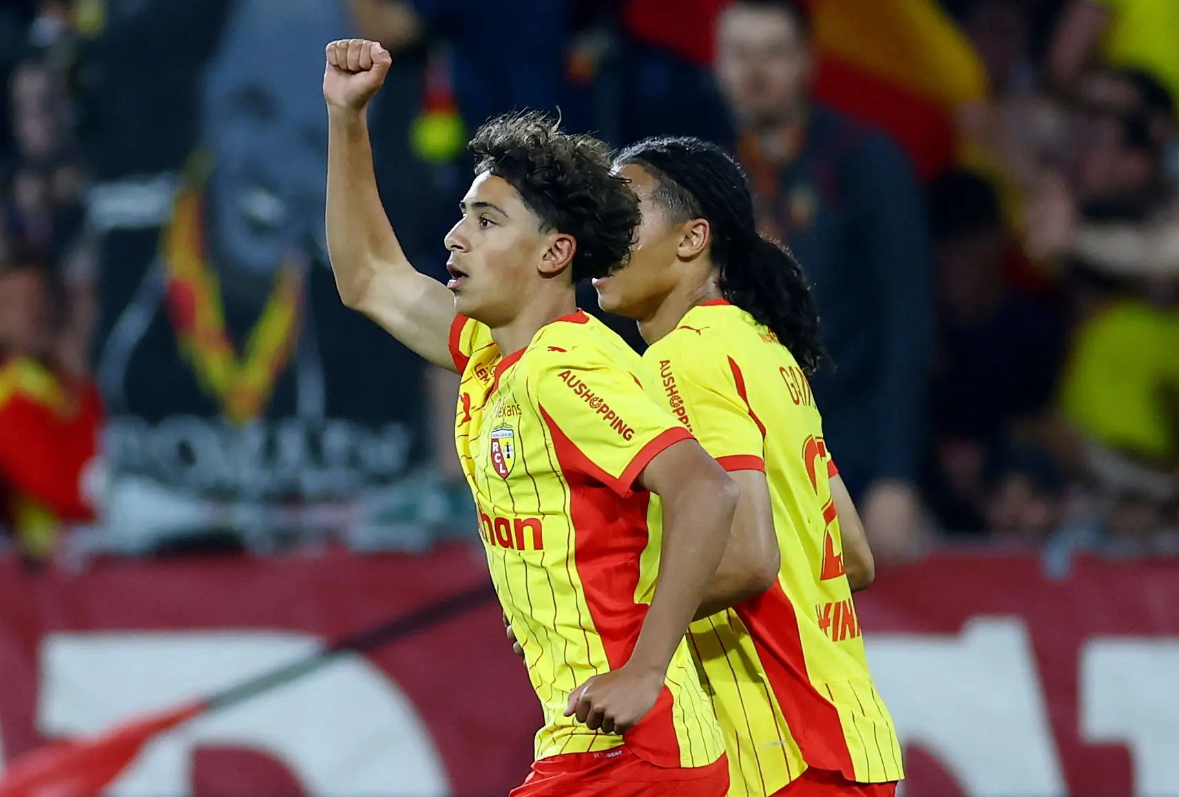 Jovem português de 16 anos marca golo que leva o Lens à Champions na ...