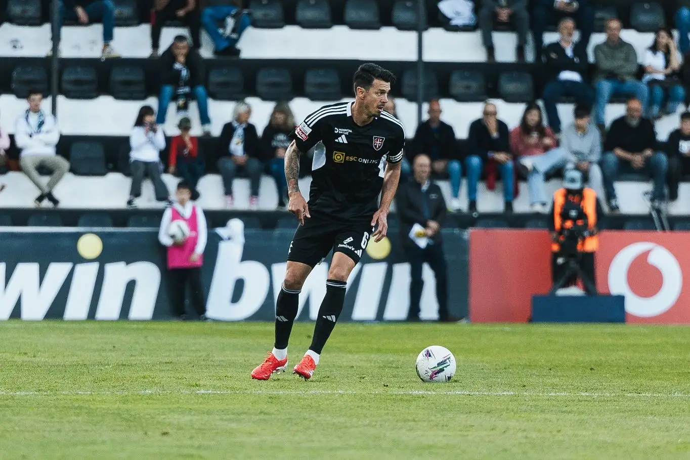 José Fonte encerra carreira de 24 anos no duelo decisivo entre Casa Pia ...
